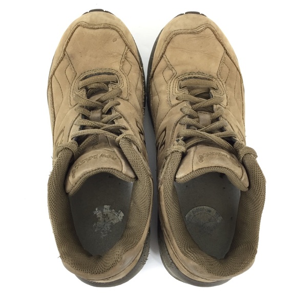 New Balance | Shoes | New Balance 925 Womens 75 Brown Suede Sneaker ...